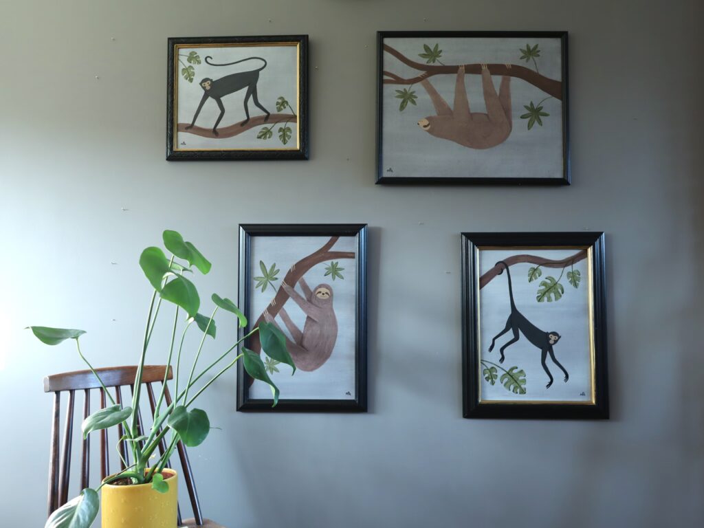 Hanging Spider Monkey – The Discerning Palette